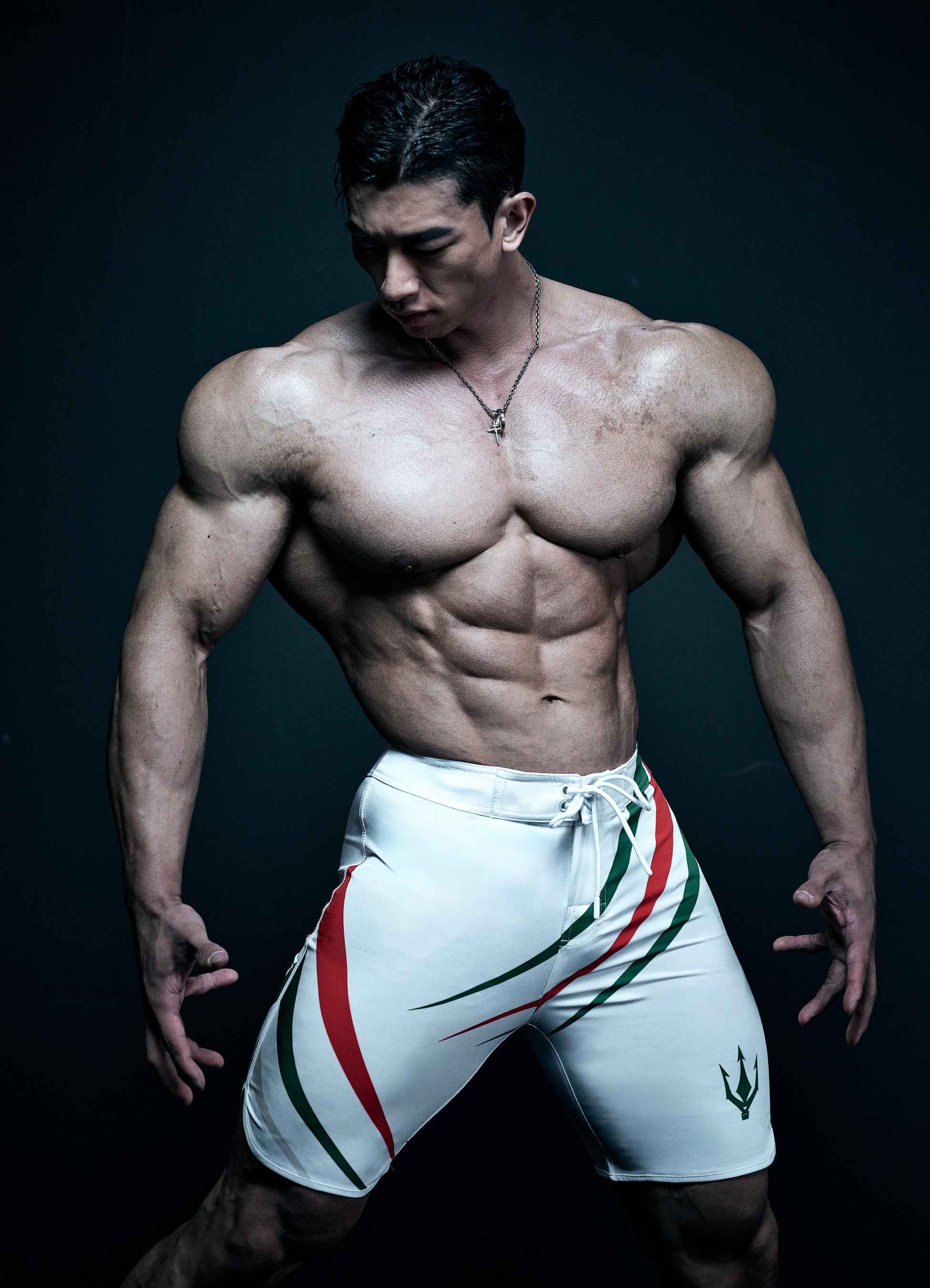 MEN'S PHYSIQUE - Fied World